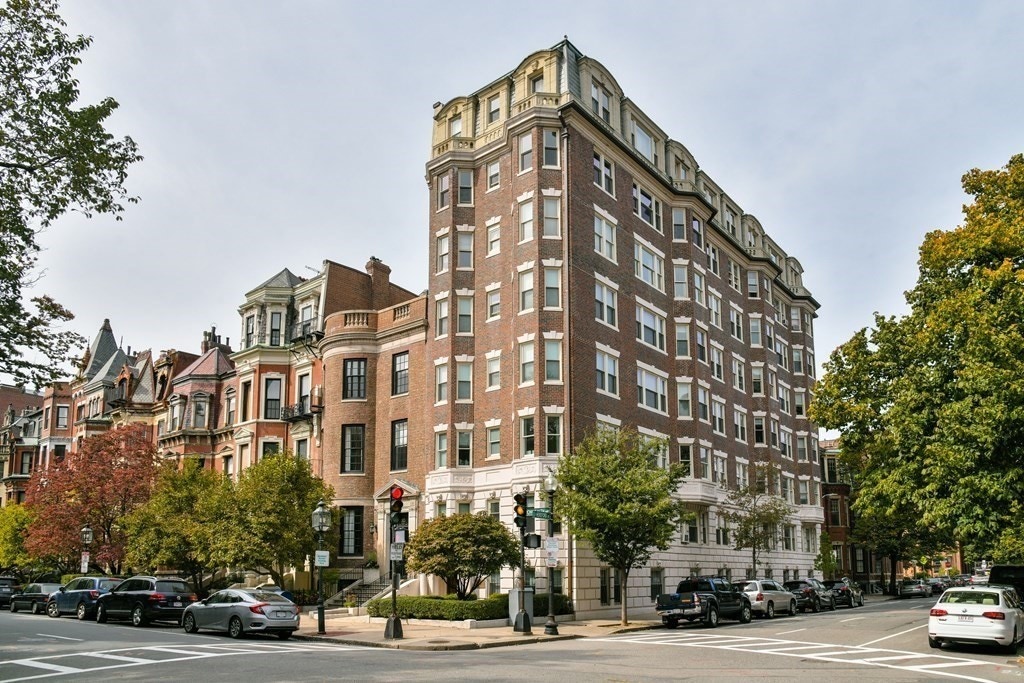 Boston Luxury Residential LLC
