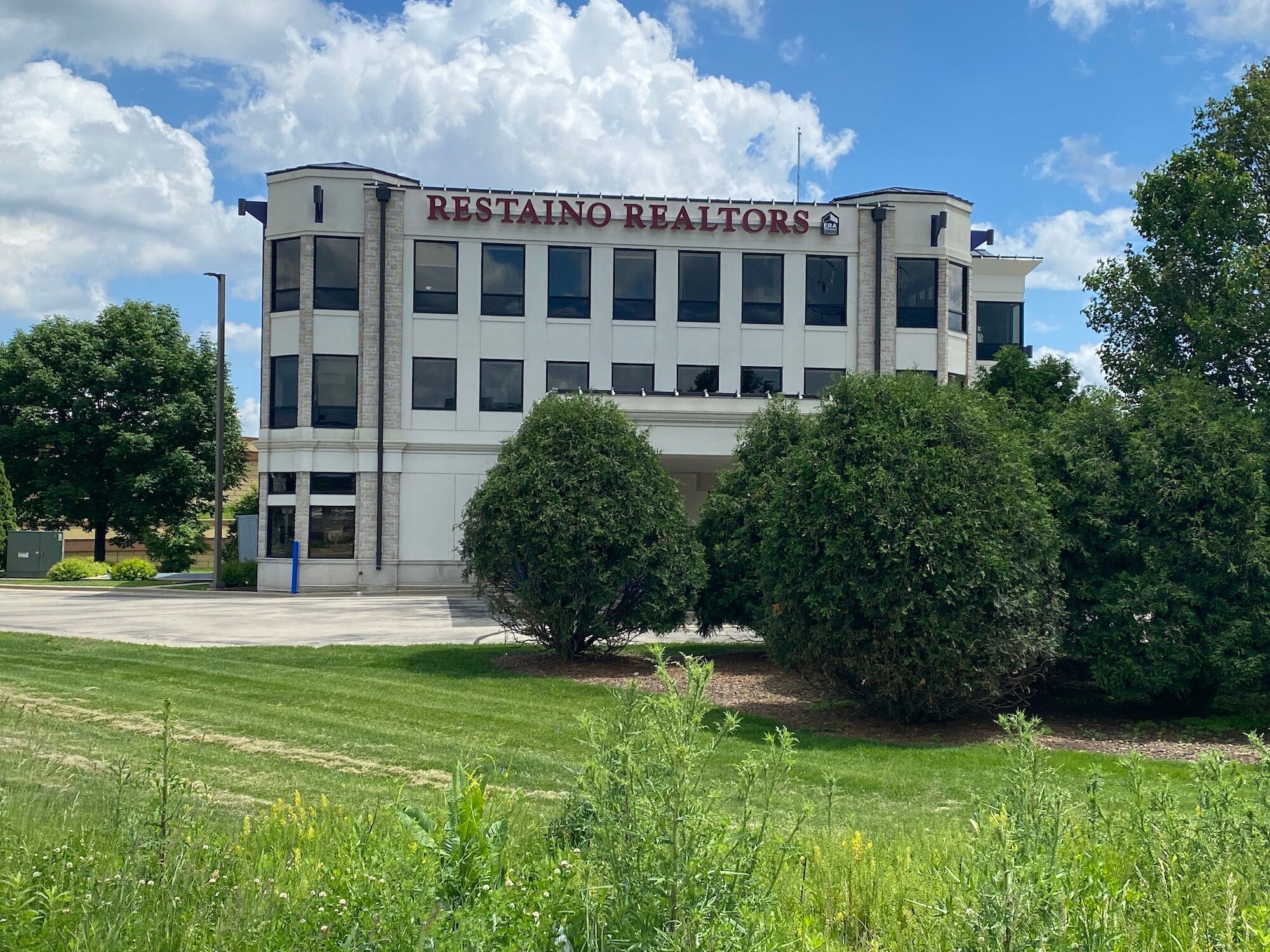 Fitchburg, WI Office & Realtors | Restaino & Associates